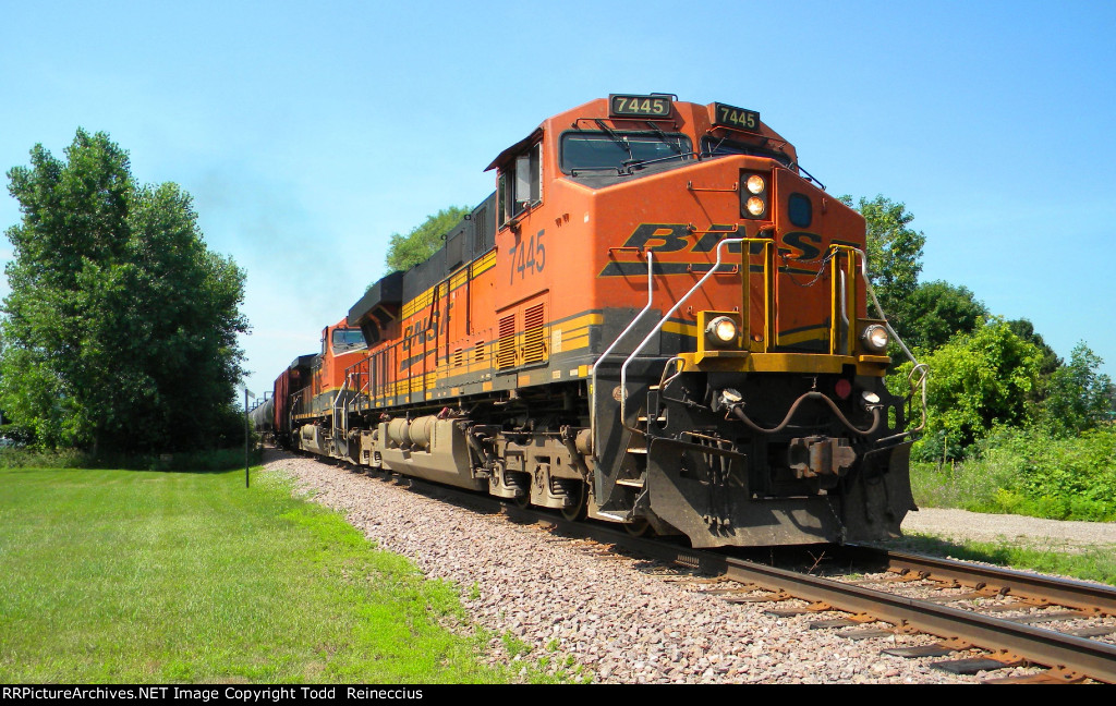 BNSF 7445